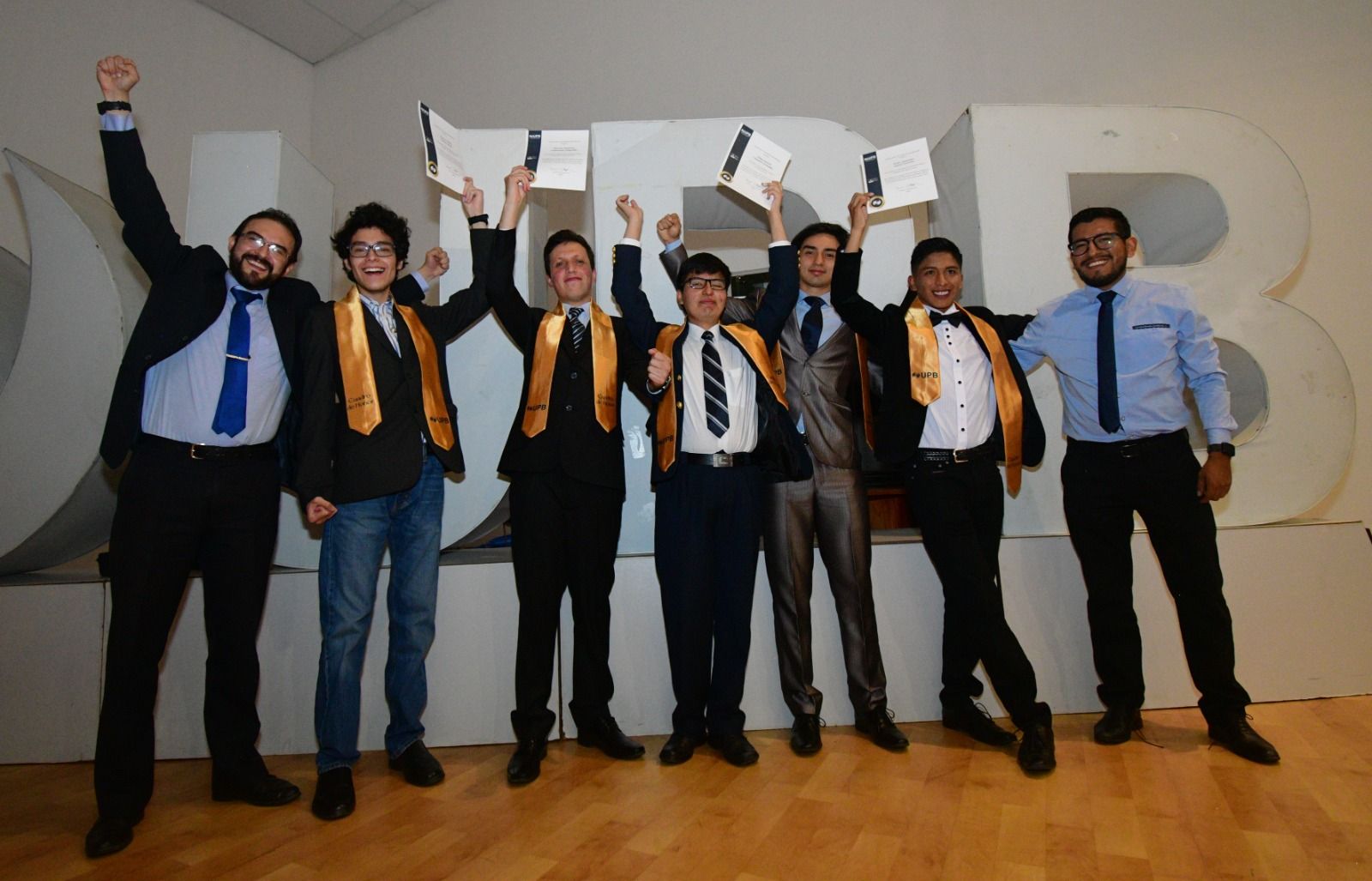 La UPB celebró a sus estudiantes más destacados | Magazine Management