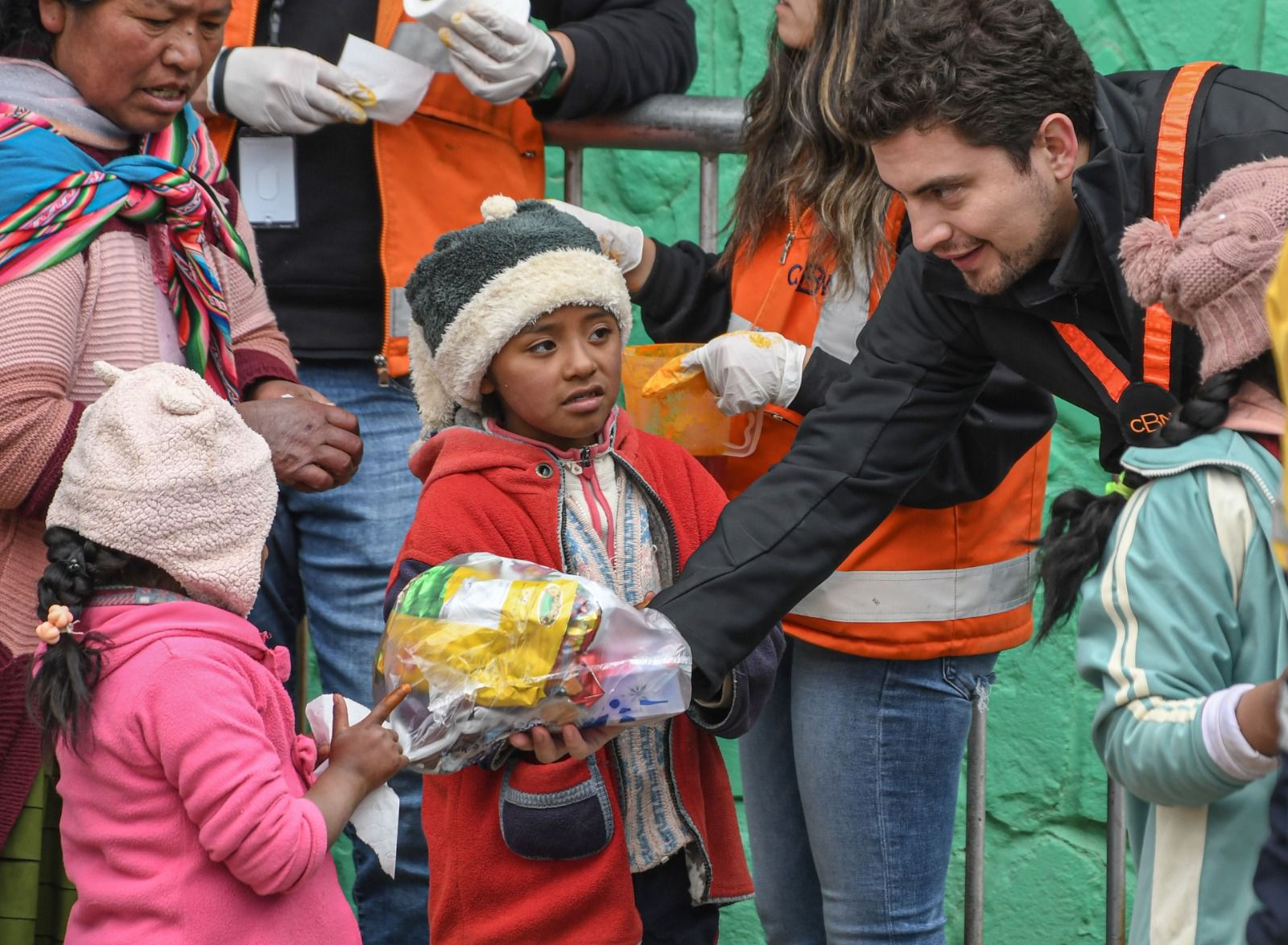 CBN celebra la Fiesta de Reyes Magos con la donación de más de 3.900 ...