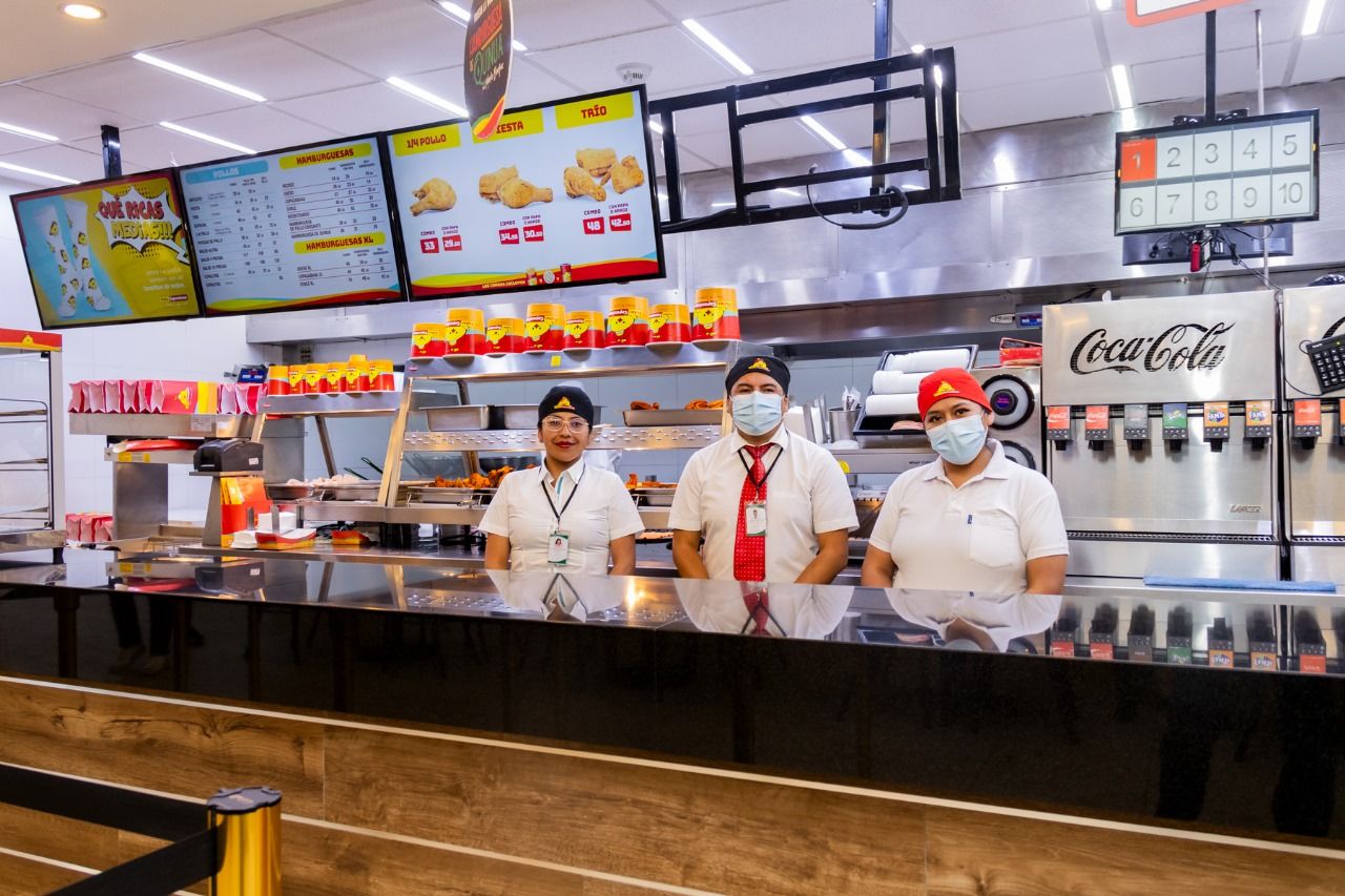 POLLOS COPACABANA CELEBRA 40 AÑOS DE ÉXITO EN BOLIVIA | Magazine Management