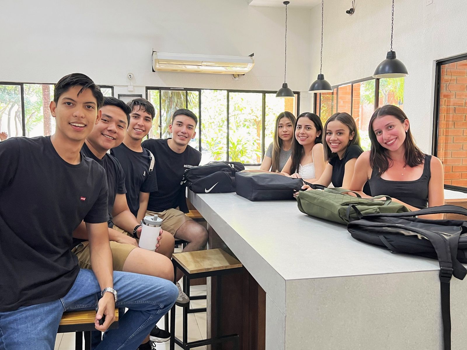 INICIO DE CLASES EN LA UPSA: CONOCIMIENTO, DESAFÍOS Y CRECIMIENTO PERSONAL | Magazine Management